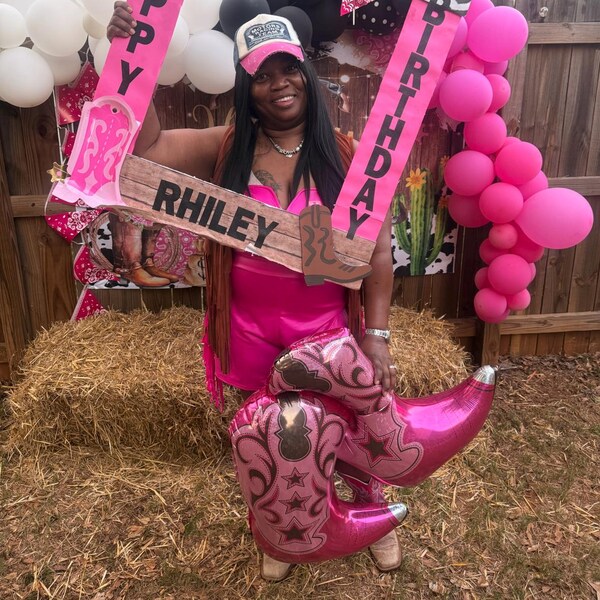 Boots Balloon | Cowgirl Bachelorette Party Decoration | Nashville or ...