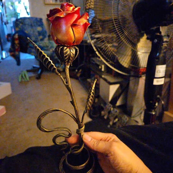 Hand Forged Iron Rose - Romantic Metal Gift of Everlasting Love - 6th ...