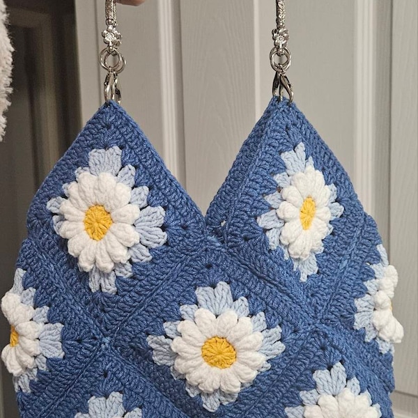 Daisy Granny Square Set of 12, Premade Crocheted Daisy Granny Squares ...