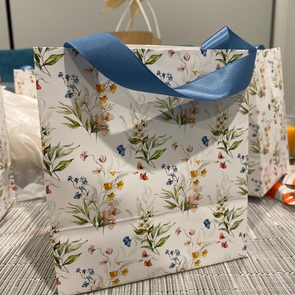 Vintage Wedding Scroll Invitation With Burnt Edges and Wax Seal. Old ...