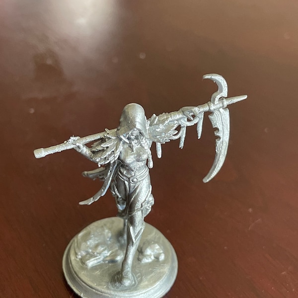 Female Reaper Warlock - Galaad Miniatures - Fantasy Dungeons and ...