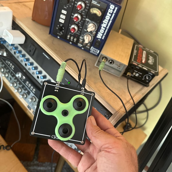 KB Customs - Lofi Retro Telephone Microphone - Circuit Bent Lo-fi Audio ...