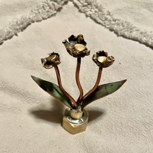 Bullet Flowers Copper Stem and Leaves Shell Base - Etsy