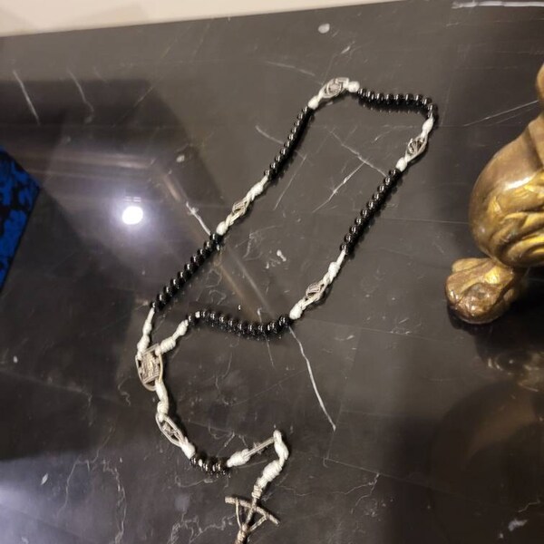 The in via Blessed Mother Rosary Designed by Epic Daily Catholic ...