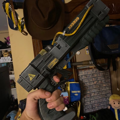 Pip Boy Mk IV 3D Printed Pip Boy 3000 Mk IV Fallout Cosplay Fallout ...
