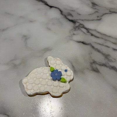 Handcrafted Bee Hive Home Summer /spring/decoration/ Display/prop - Etsy