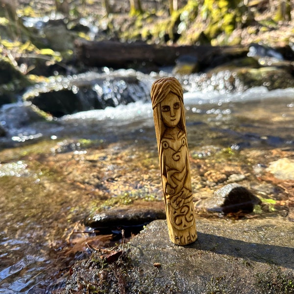 Goddess CERRIDWEN. Celtic Goddess. Wooden Statue Cerridwen. Wiccan ...