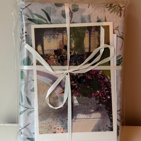 Very Pretty Vintage Flower Book an Illustrated A to Z of Flowers. One ...