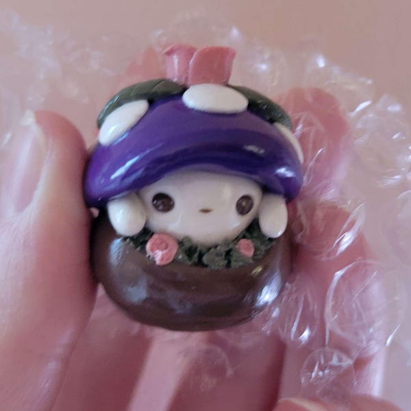 Flower Cats, Unique Handmade Polymer Clay Cat Desk Buddy, Personalized ...