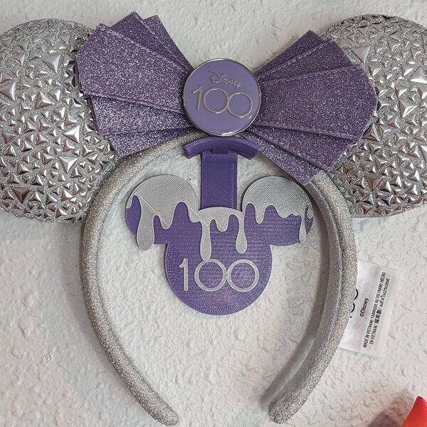 100 Year Celebration Ear Display, Wall Hook - Etsy