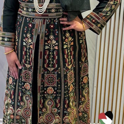 Palestinian Kaftan Thobe Thob Embroidery Black With Red Tatreez Stripes ...