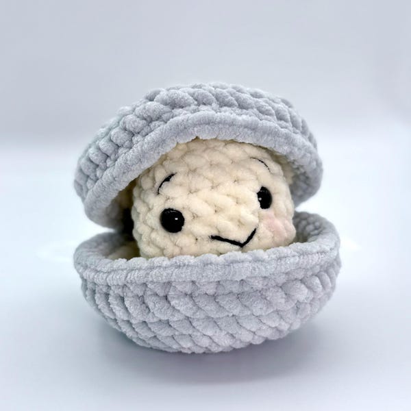 PATTERN: Low Sew Plush Cecil the Clam Pattern - Amigurumi Super Bulky ...