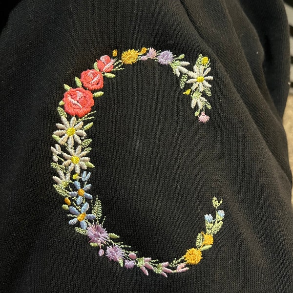 Machine Embroidery LETTER C Uppercase 9,7cm /3.85" Tall Dainty Floral ...