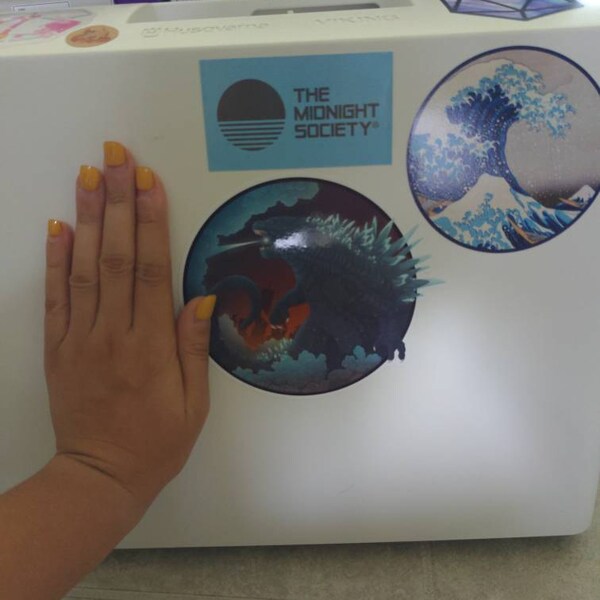 Godzilla King of Monsters 5 Inch Vinyl Sticker & Kaiju Collectable Card ...