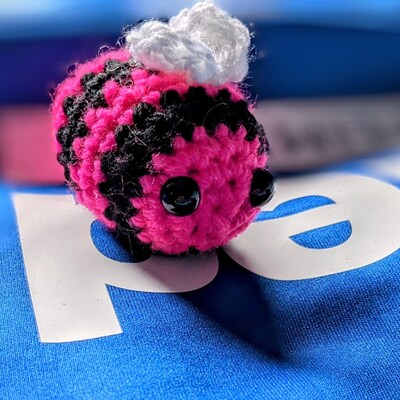 LGBTQ Crochet Bees Pride Bees Rainbow Bee Amigurumi - Etsy UK