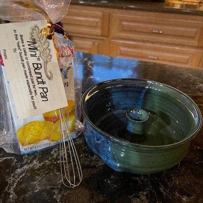 Colonial Nesting Bottle - Etsy