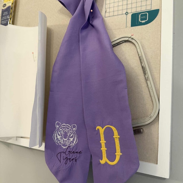 Madeline Cursive Script Embroidery Font; 5 Sizes, Instant Download BX ...