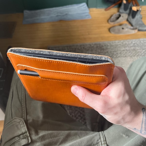 Handmade Leather Supernote A5 X2 Manta Case: Slim Sleeve With LAMY Pen ...