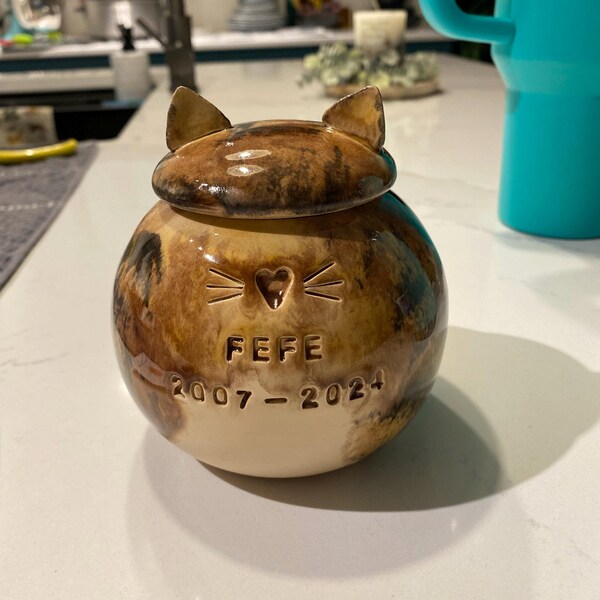 Calico Cat Urn, Spots Cat Urn, Ceramic Urn for Ashes, Pottery Urn for ...