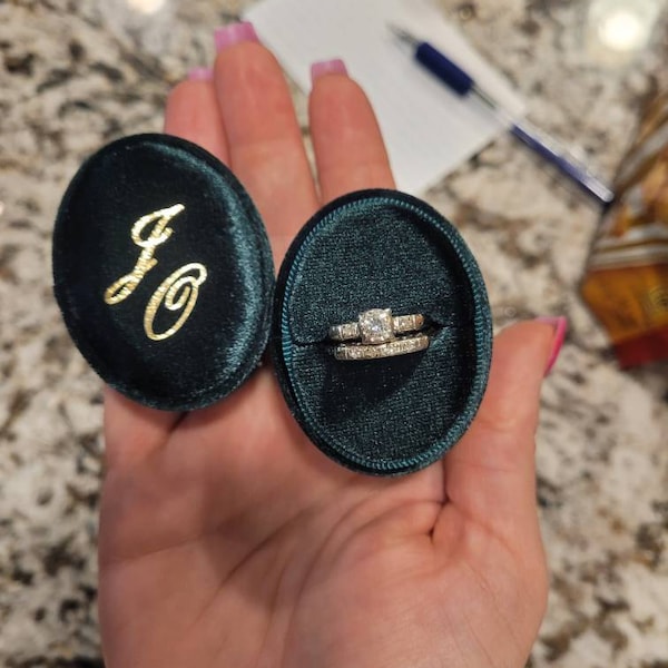 Custom Velvet Ring Box White Custom Wedding Ring Box, Triple Slot Ring ...