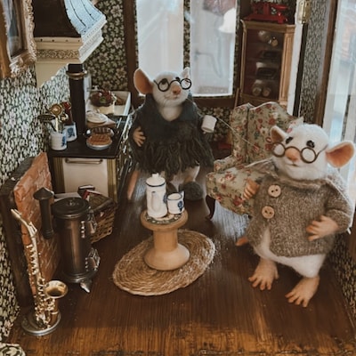 Homeless Mouse, Collectible Doll, Felted Mouse, Soft Sculpture, Felted ...