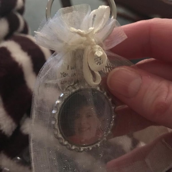 In Memory of Gift - Remembrance Gift - Memorial Keychain - Loss ...