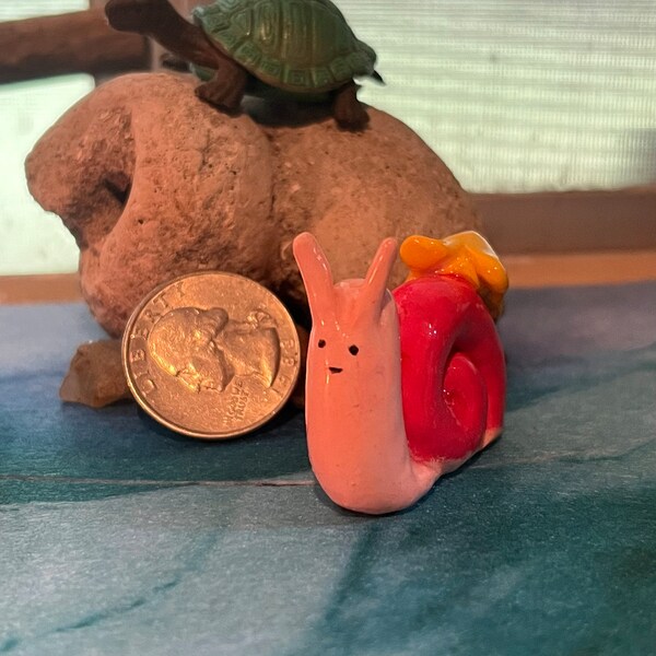 Tiny Frog Desk Buddy, Sitting Frog Desk Pal, Clay Desk Buddy, Small ...