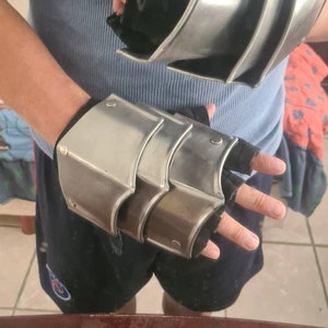 Pair Combat Gauntlets,viking Leather Gauntlets,battle Ready Leather ...