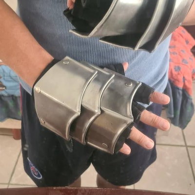 Pair Combat Gauntlets,viking Leather Gauntlets,battle Ready Leather ...