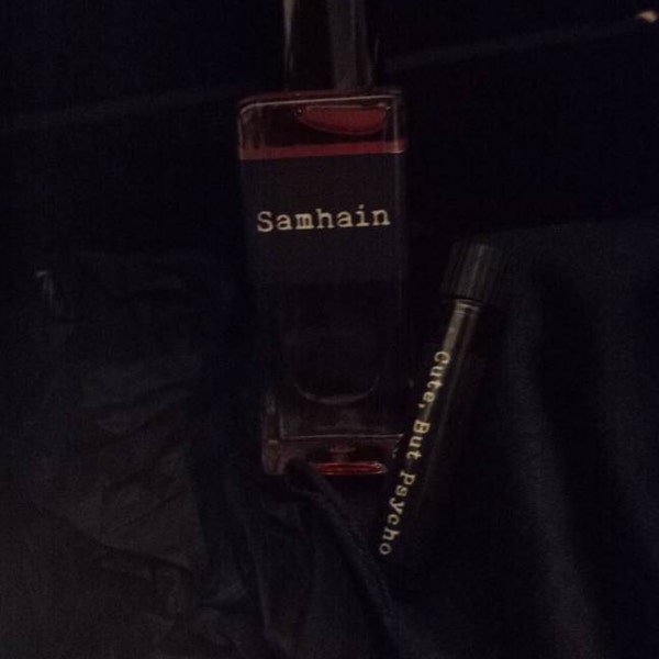 SAMHAIN - Gothic Perfume Oil, Witchy Fragrance, Niche Perfume Roll-on ...