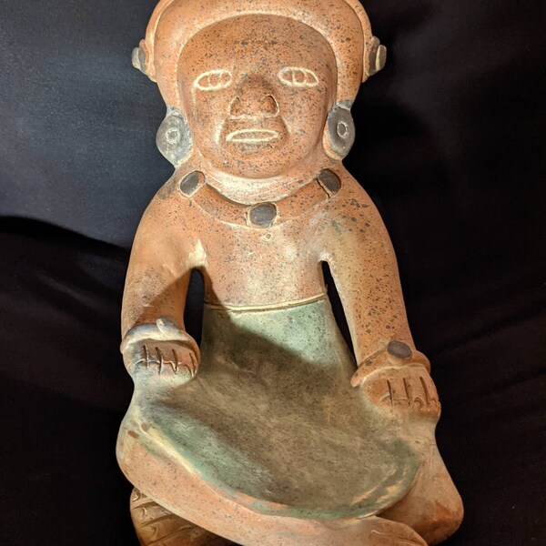 VINTAGE STONE OLMEC Squatting Female Fertility Deity or Corn Goddess ...
