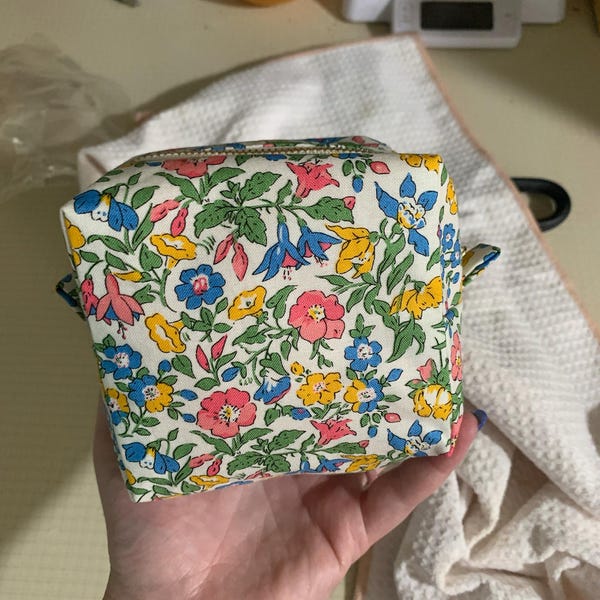 Boxy Pouch - William Morris Moda Pink, Cosmetic Pouch, Small Zipper ...
