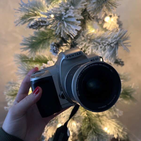 Rolleiflex Sl35mm SLR Manual Film Camera Mint Condition Distagon 35mm 2 ...