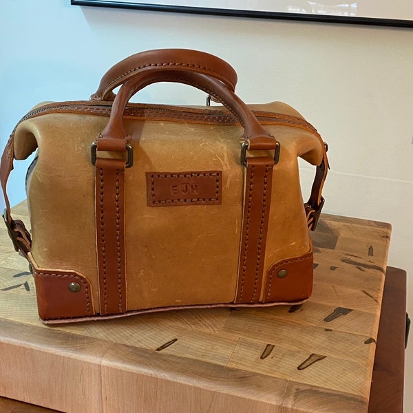 Doctor Bag Pattern: Leather Travel Weekender (PDF Download + Video) - Etsy