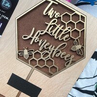 Custom Bee Cake Topper, Personalized Honeycomb Cake Topper, Bee Themed ...