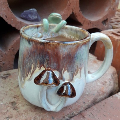 Crystal Mug With Rose Quartz, Mushroom Mug With Crystal, Stoneware ...