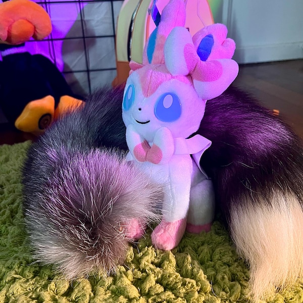 Eco Friendly Frost/indigo Fox Tails - Etsy