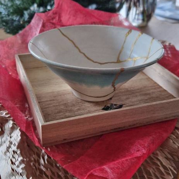 Kintsugi Pottery Tea Bowl, Traditional Japanese Ceramic Art, Handmade ...
