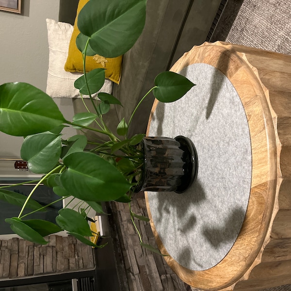 Large Round Pad/ Felt Table Cover/ Customizable Sizing - Etsy