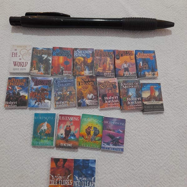 Custom Mini Book for Display or TBR Jar - Etsy UK