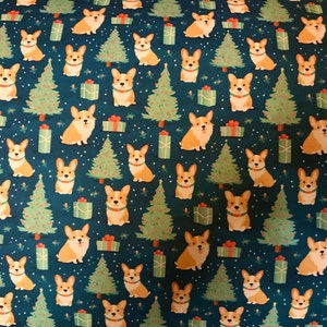 Festive Christmas Sharks Wrapping Paper, Underwater Holiday Gift Wrap ...