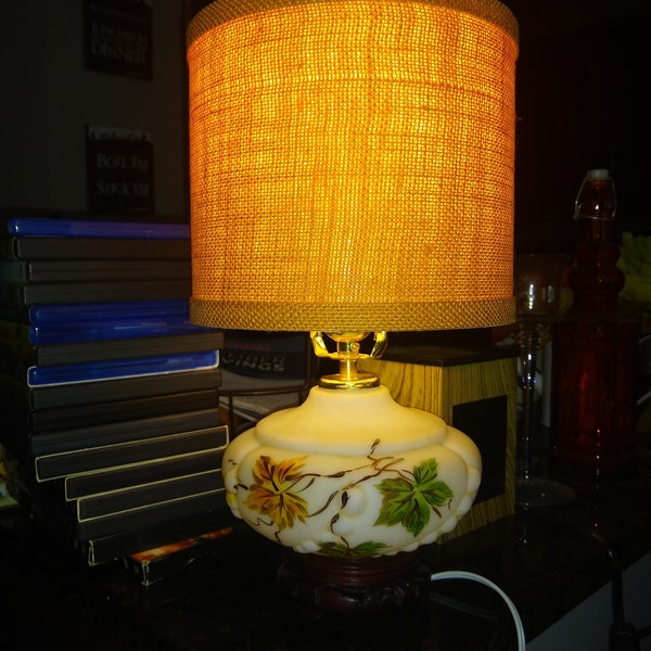 Vintage Retro Pair Syroco Hollywood Regency Plastic Floral Urn Wall ...