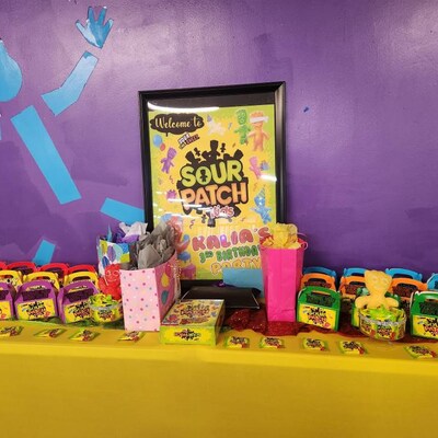 Sour Patch Kids Gift Box, Sour Patch Gift Box, Sour Patch Party Favor ...