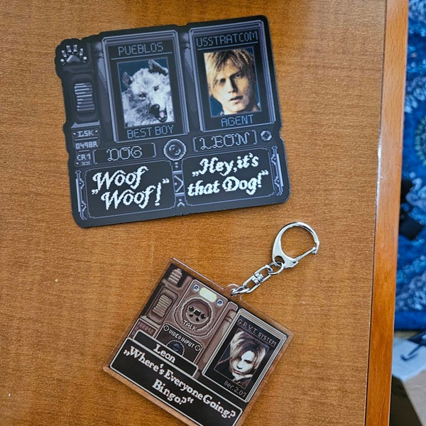 Resident Evil 4 Keychain, Leon Kennedy Keychain, Pixel Art Keychain ...