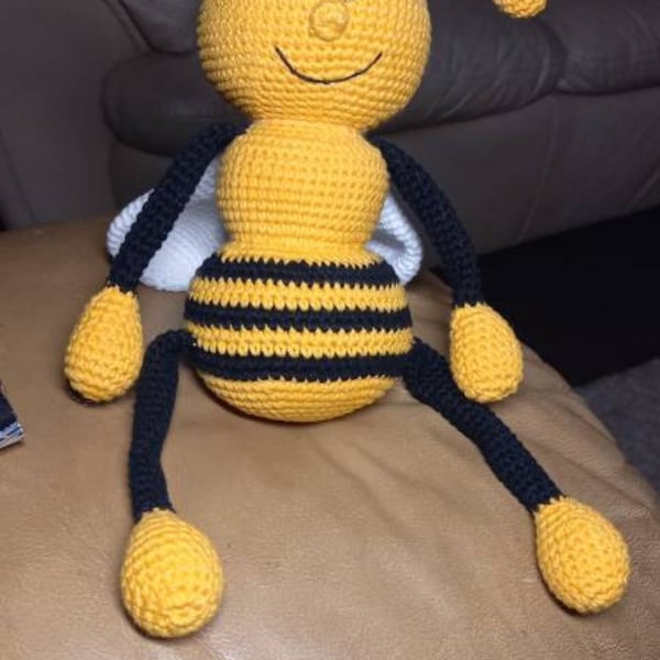 Easy Pattern Crochet Bee With Long Legs Bumblebee Amigurumi Pattern PDF ...
