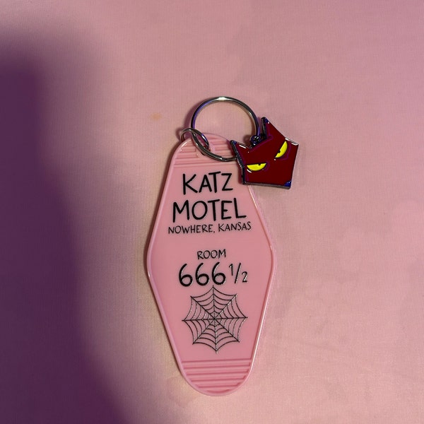 Katz Motel Keychain - Courage the Cowardly Dog - Etsy