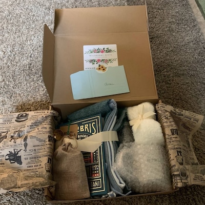 Surprise Book Gift Box for Book Lovers Blind Date With a Book Themed - Etsy