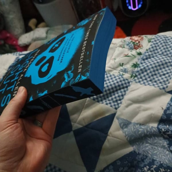 Caraval Trilogy (caraval, Legendary, and Finale) by Stephanie Garber ...