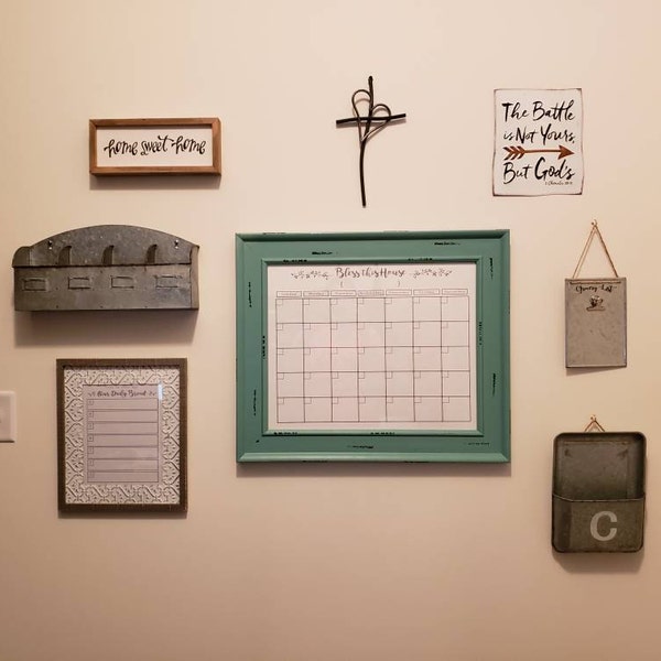 Printable Farmhouse Monthly Calendar - Printable Farmhouse Weekly Menu ...