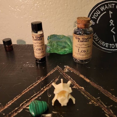 Hecate Oil to Honor the Goddess of Witchcraft, Hekate, Triple Goddess ...